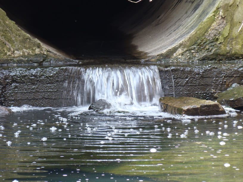 Gov. Baker signs combined sewer overflow notification bill ...